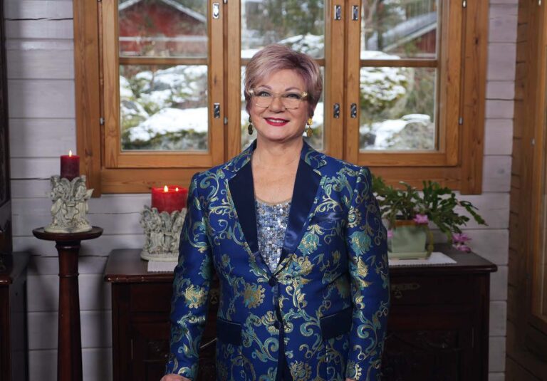 Työtä uskon varassa | Glory Backman - Christina-lehden puoti